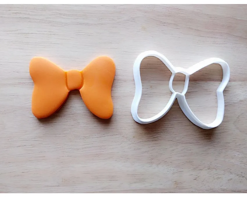 Cute and Versatile: Minnie Mouse Bow Tie Cookie Cutter - Perfect for ...